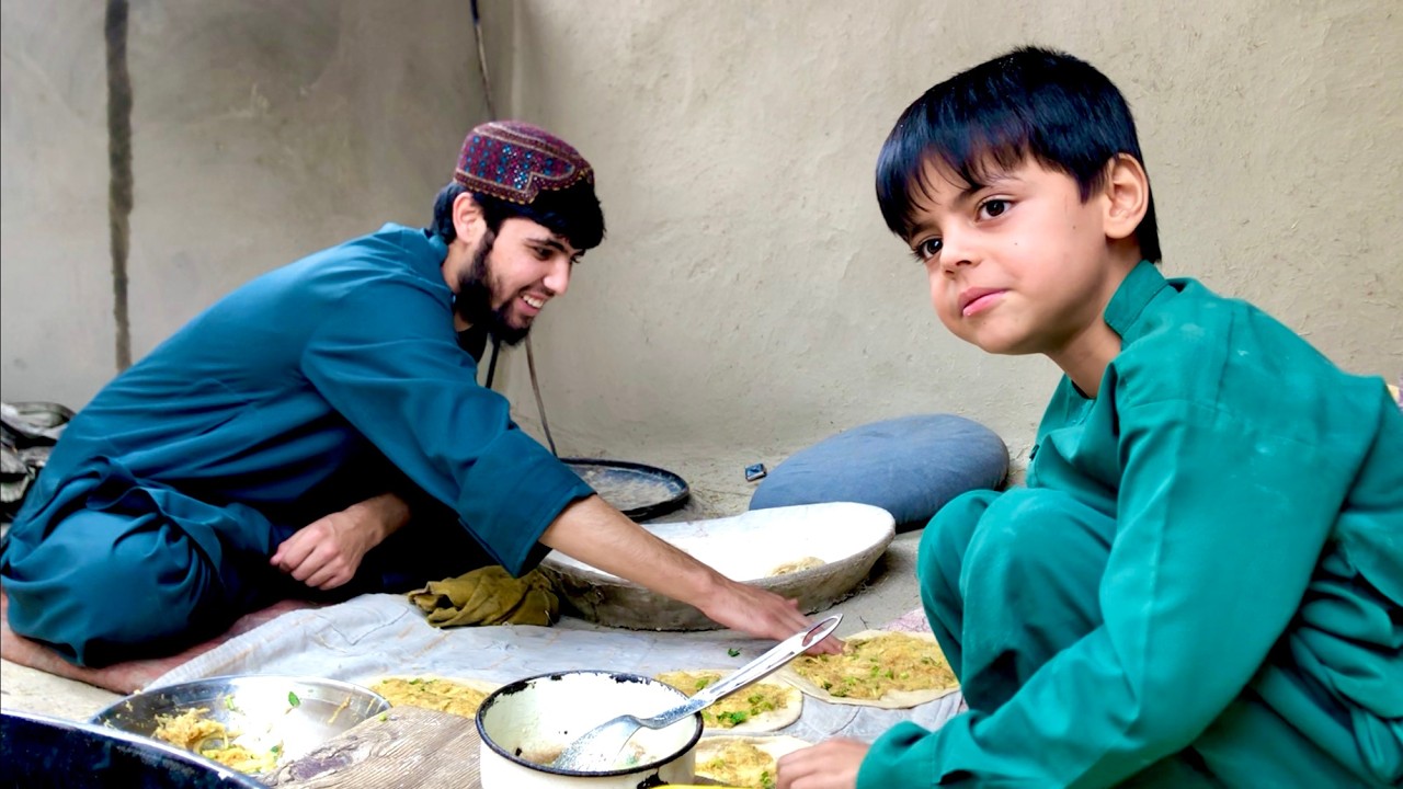 Baking Most Delicious Afghan Bolani Tandoori and Bread in the Village ...