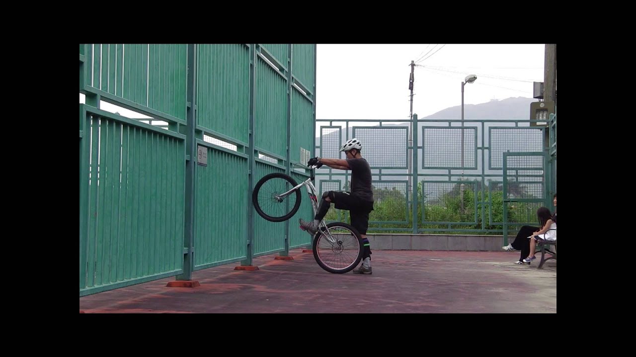 How I learn rear wheel hops - YouTube