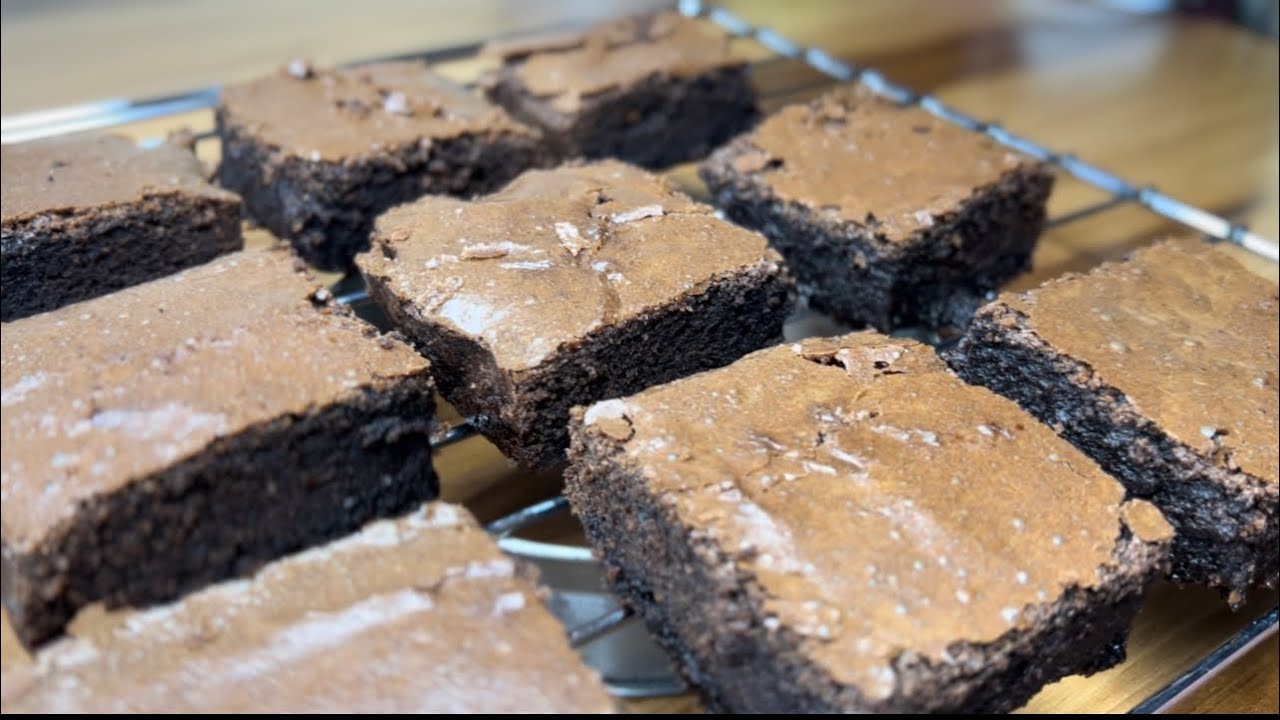 BROWNIE RECIPE || fudgy brownies || fudgy and moist brownie recipe ...