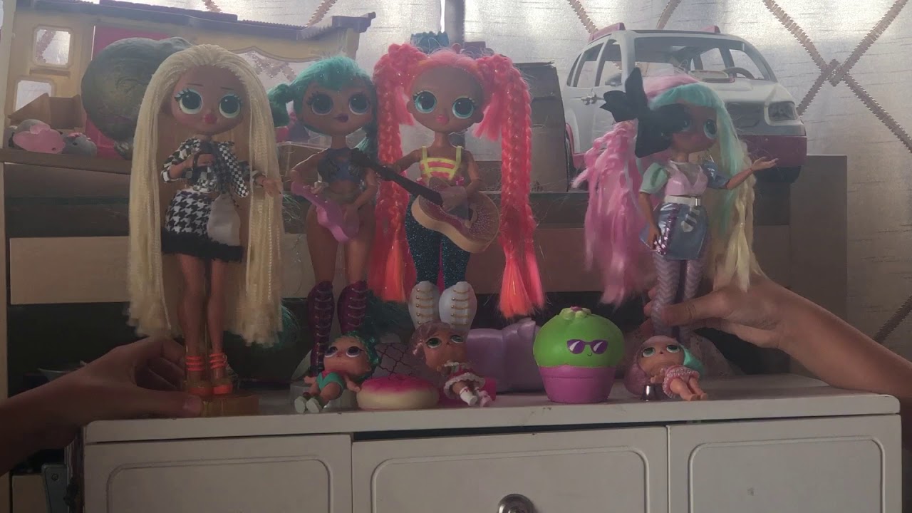 Christmas lol dolls concert - YouTube