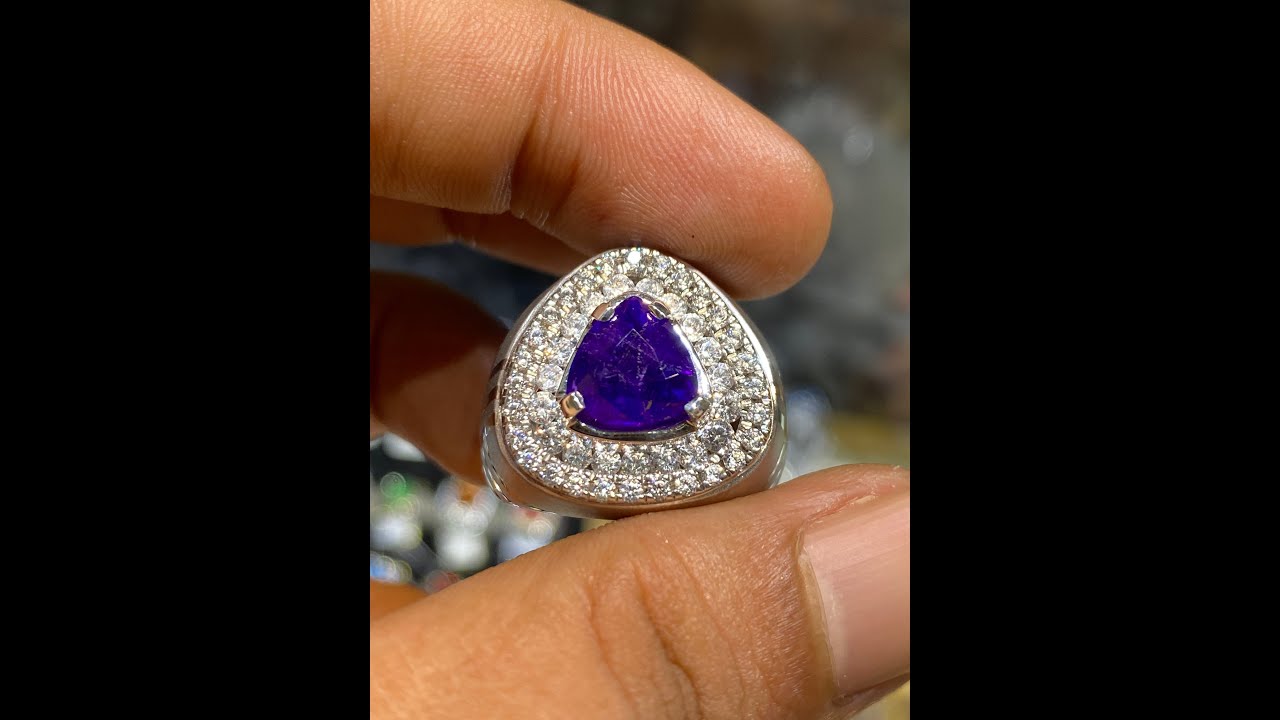 Natural 1.90ct hackmanite color change under Uv ring handmade - YouTube
