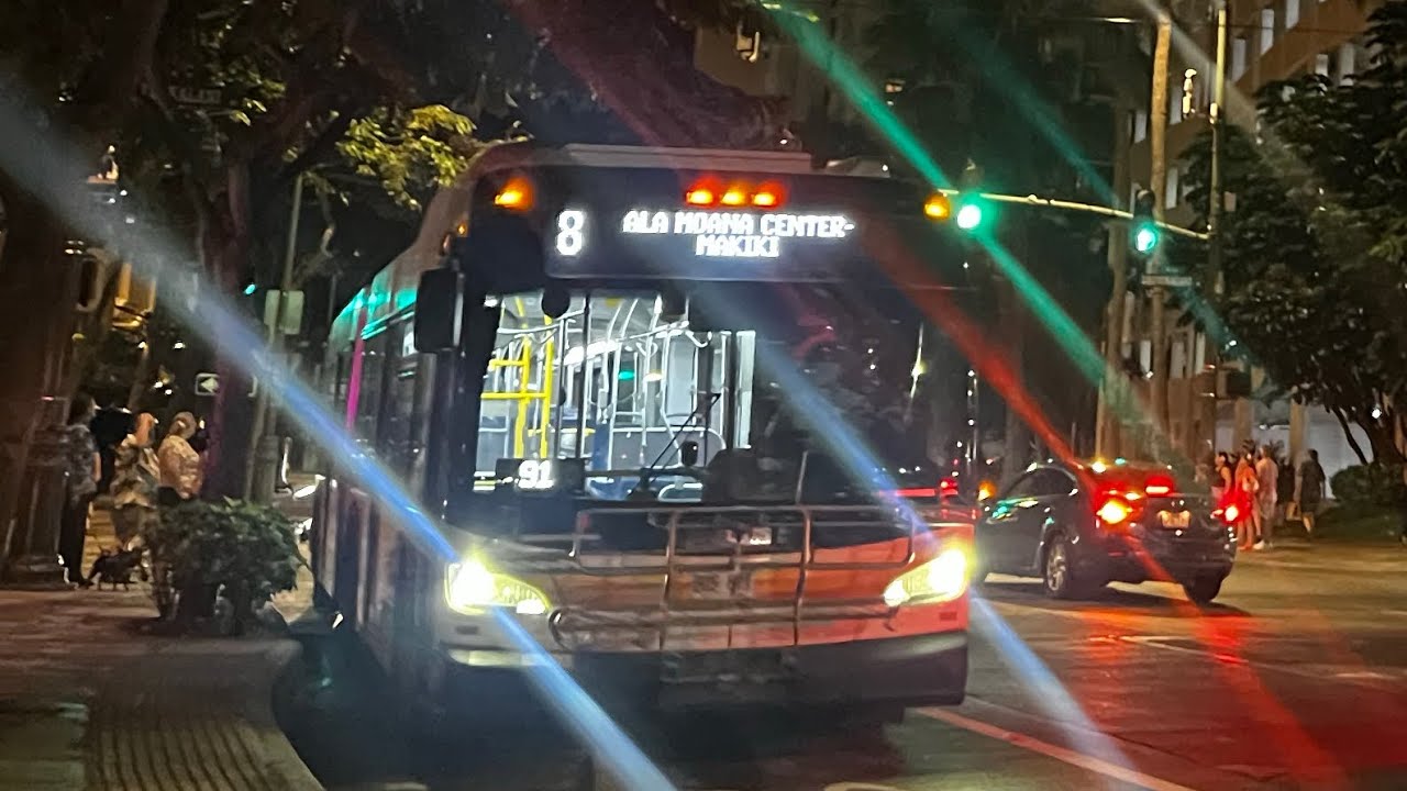 Honolulu Bus #871 Route 8 (rare) - YouTube