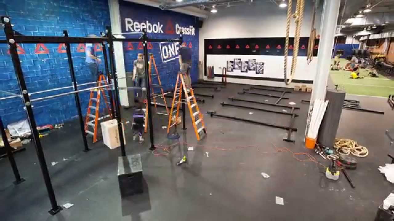 Again Faster® Competition Pull-up Rigs - YouTube