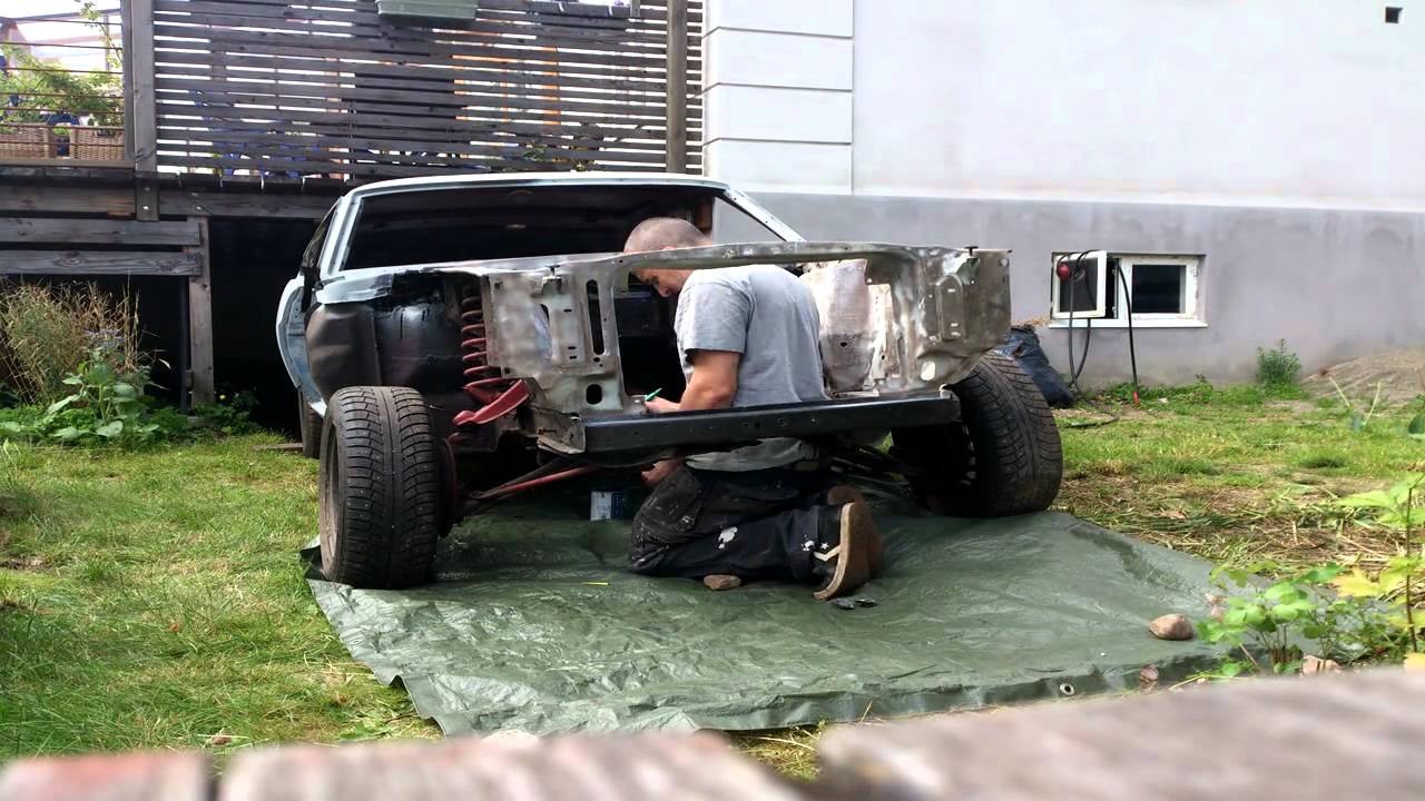Mustang 69 - Painting Engine Bay - Time Lapse - YouTube
