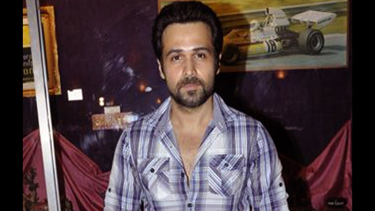 Emraan Hashmi at Special Screening 'Raaz 3' - YouTube
