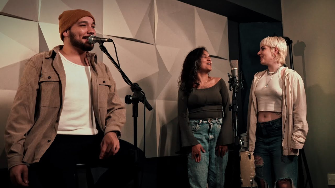 David Mour - Menino Bobo (Acústico) - YouTube