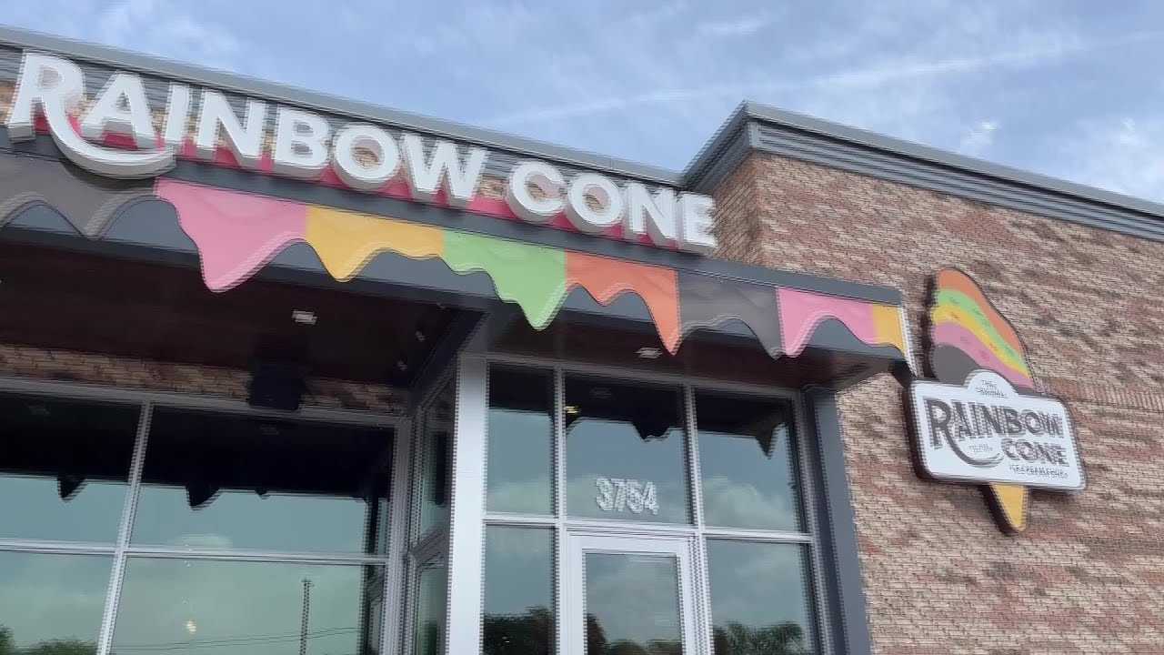 Chicago Scene at The Original Rainbow Cone - YouTube