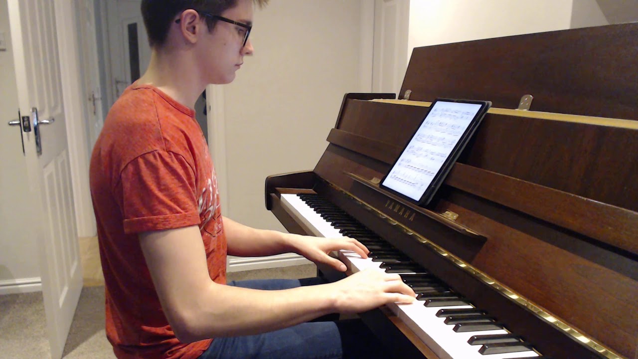 Distort Music Tuition Piano Tutor Alex Townsend - YouTube