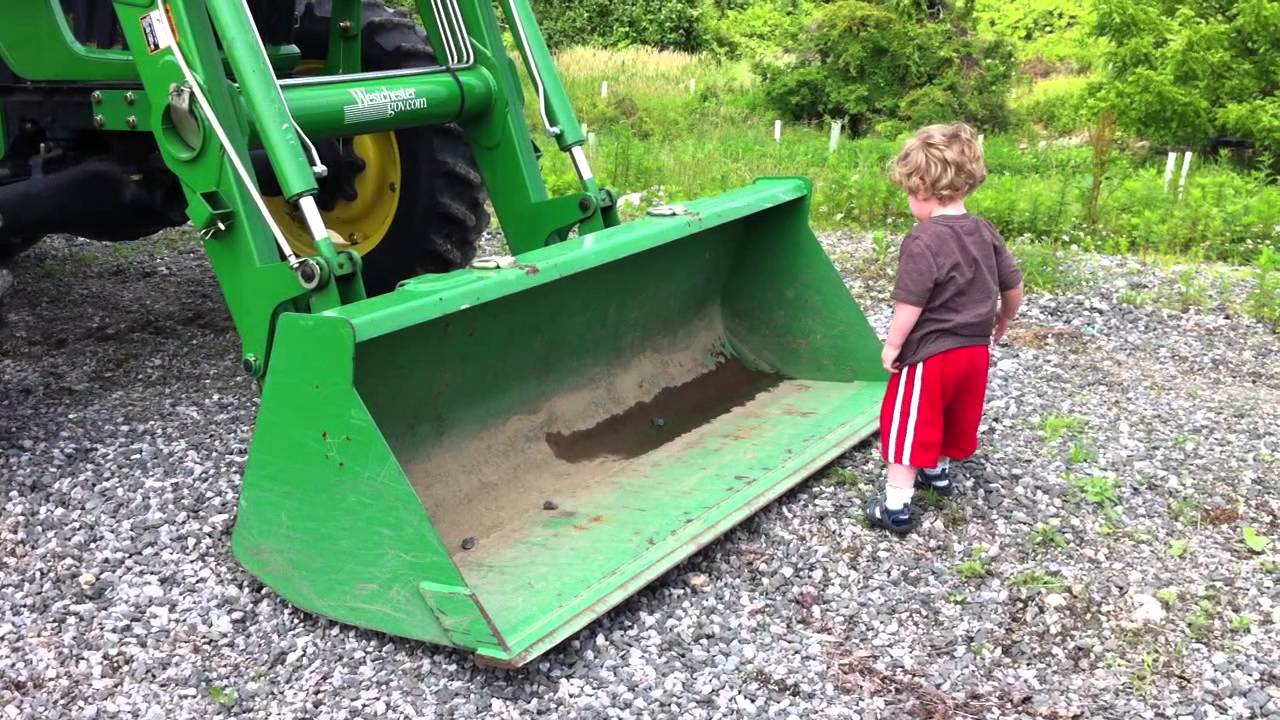 Big front loader tractor - YouTube