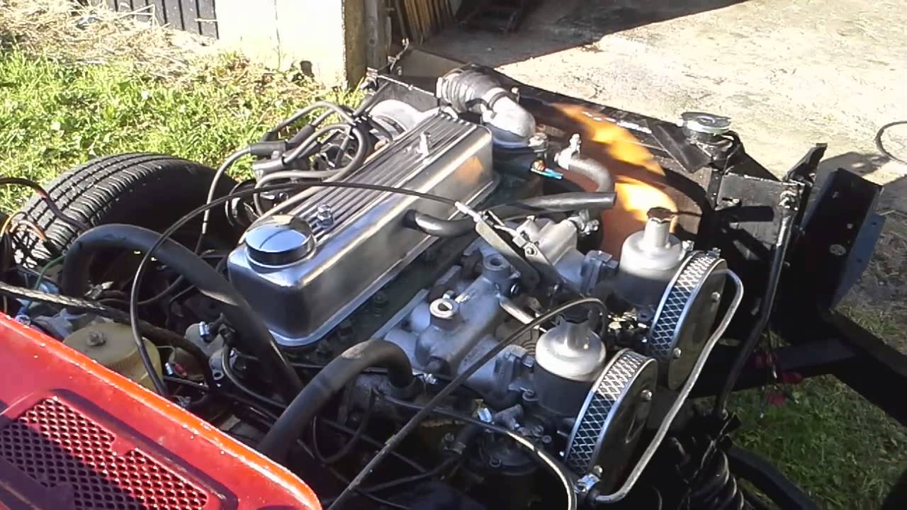 Spitfire engine rebuild - YouTube