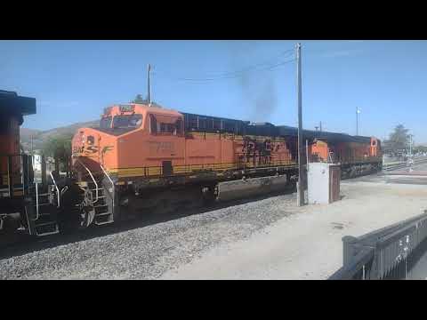 Monster EB BNSF Manifest Train At Tehachapi Ca! #bigbossrailfanner - YouTube