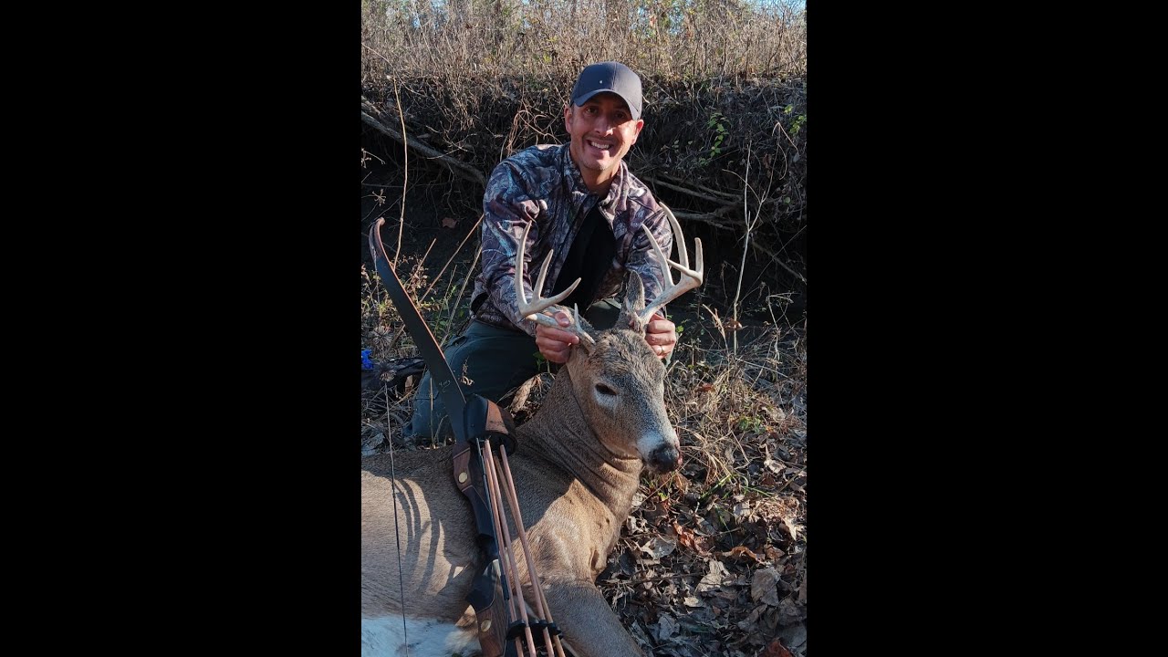 Kansas Recurve Buck 2024 - YouTube