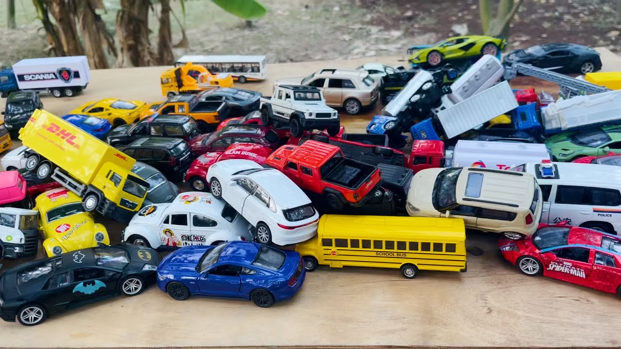 Review of the Colossal Car Collection - YouTube