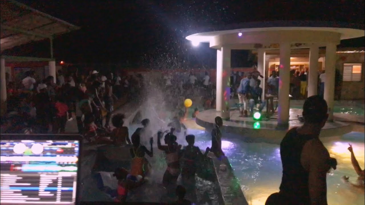 Live Pool Party - Dj Kerbymix - YouTube