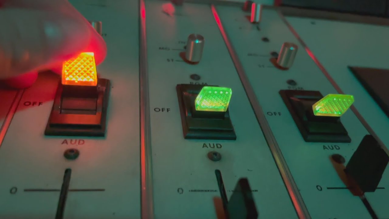 WSGS Classic Console from the 1970s Restored - YouTube