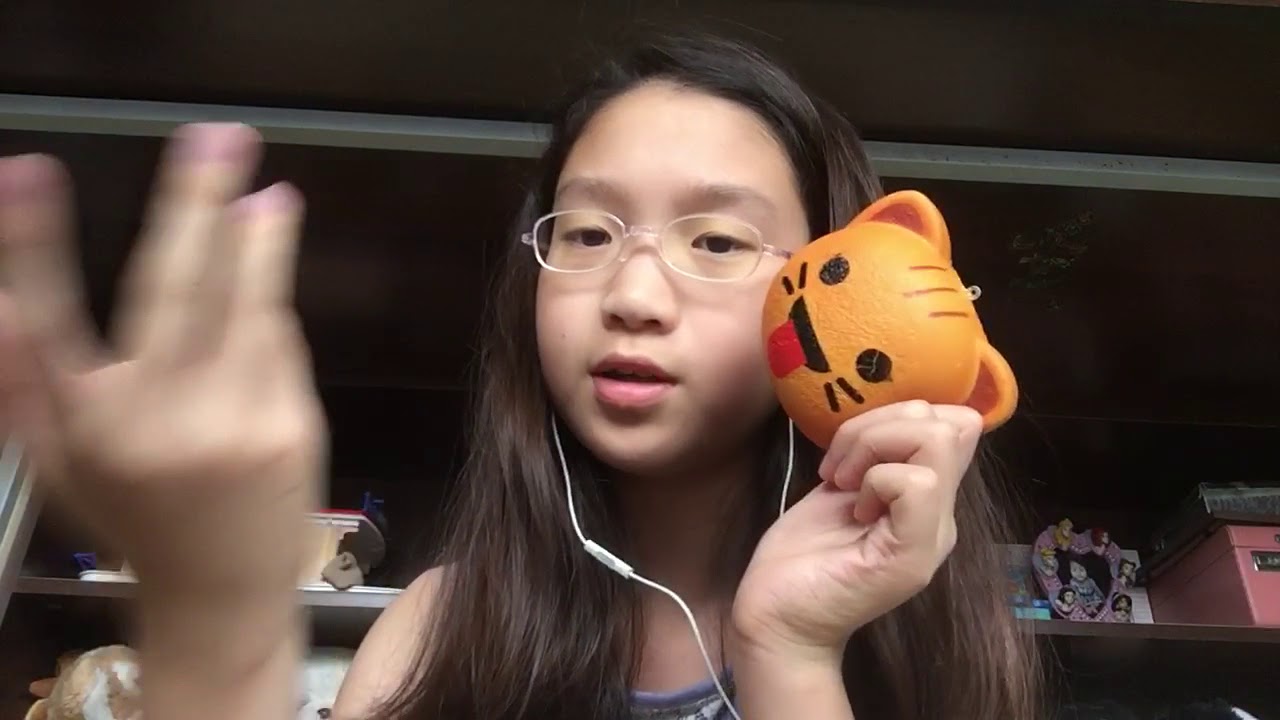 Squishy Review!! - Cat squishy (cringe) - YouTube