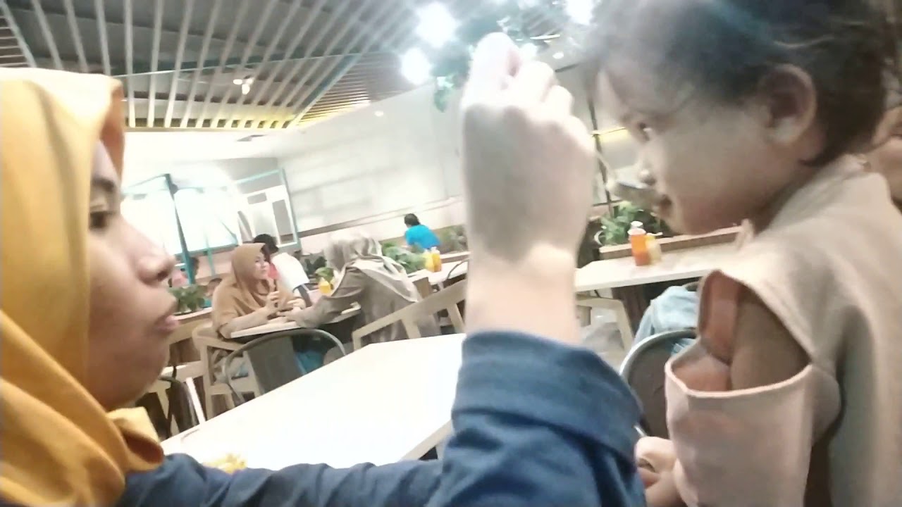 Kehangatan keluarga - YouTube