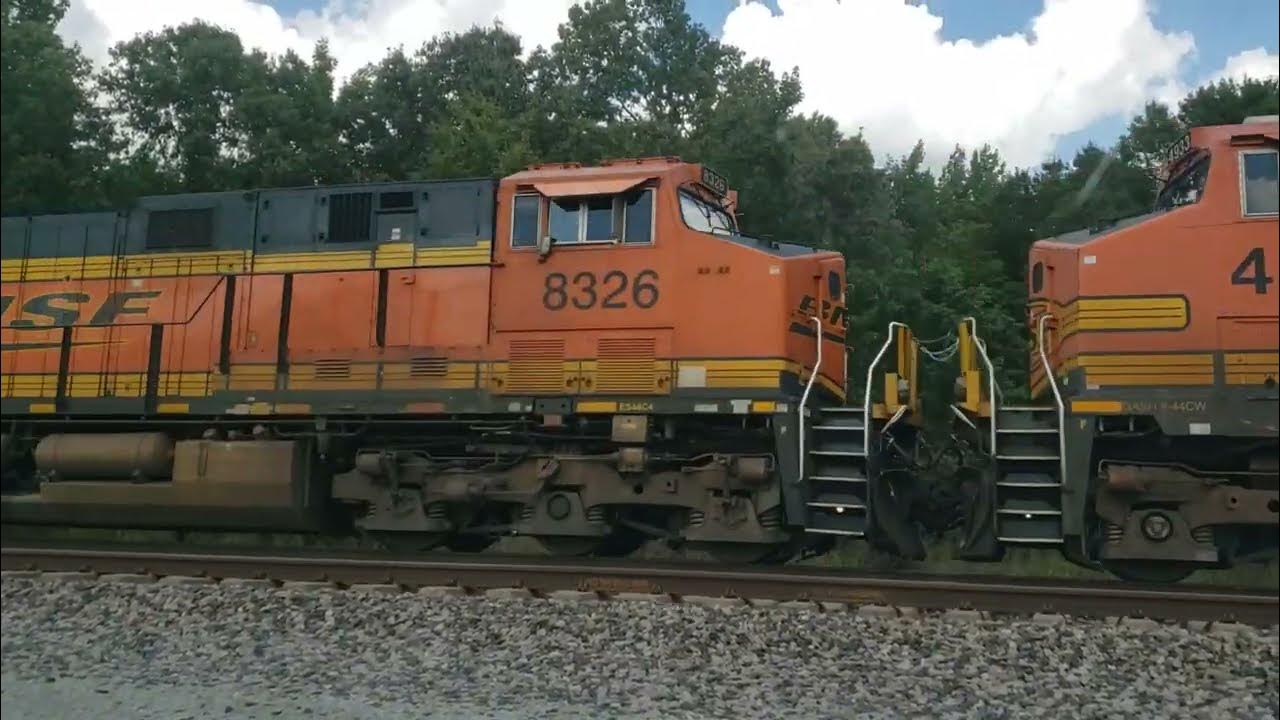 BNSF 6766, 8326 & General Electric 4933 Freight Train - YouTube