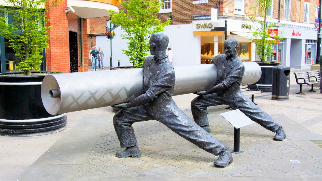 Strolling down memory lane: A walk through Staines High Street (4K ...