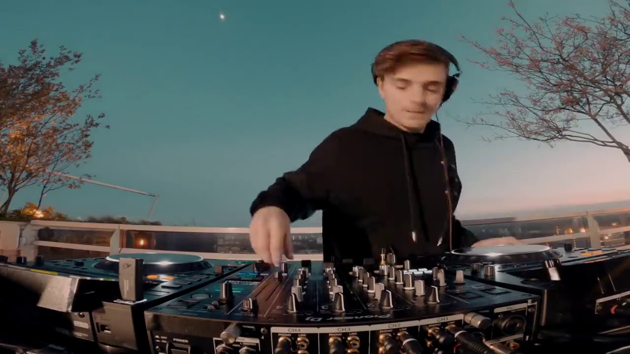 MARTIN GARRIX LIVE @ MY ROOFTOP IN AMSTERDAM - YouTube