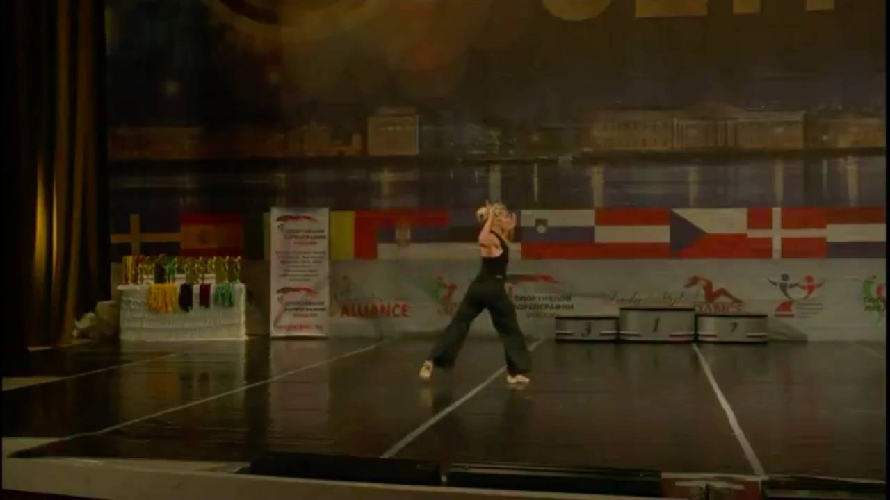 Selina Jappee Solo jazz 1/4 - YouTube