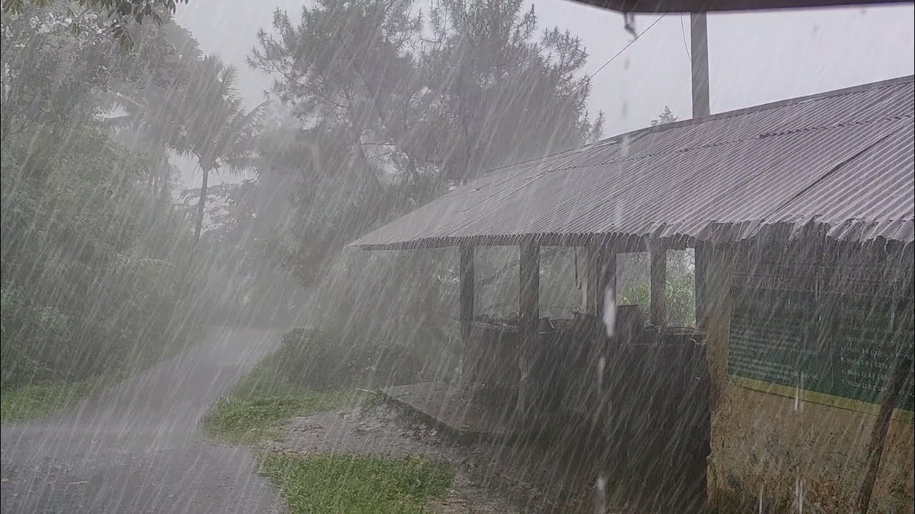 Very extreme heavy rain and thunder get rid of insomnia, walking in ...