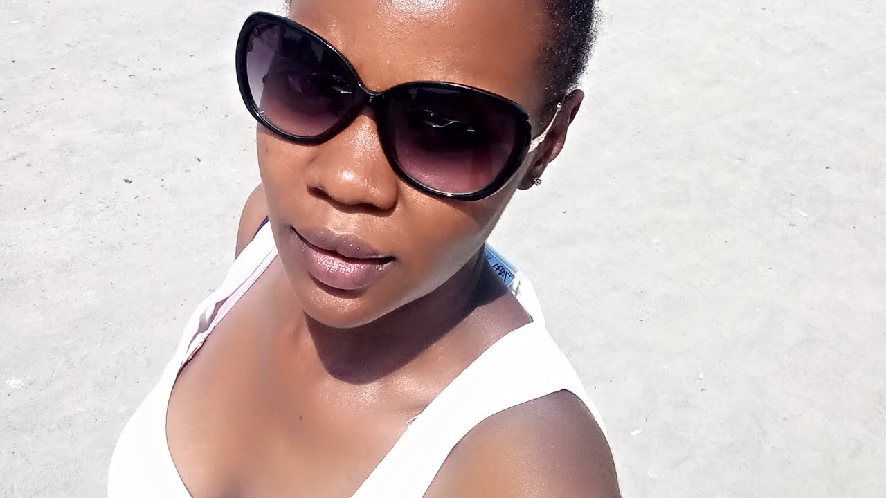 OMukazi oba Omusajja atalina feeling za kwezina laba video eno - YouTube
