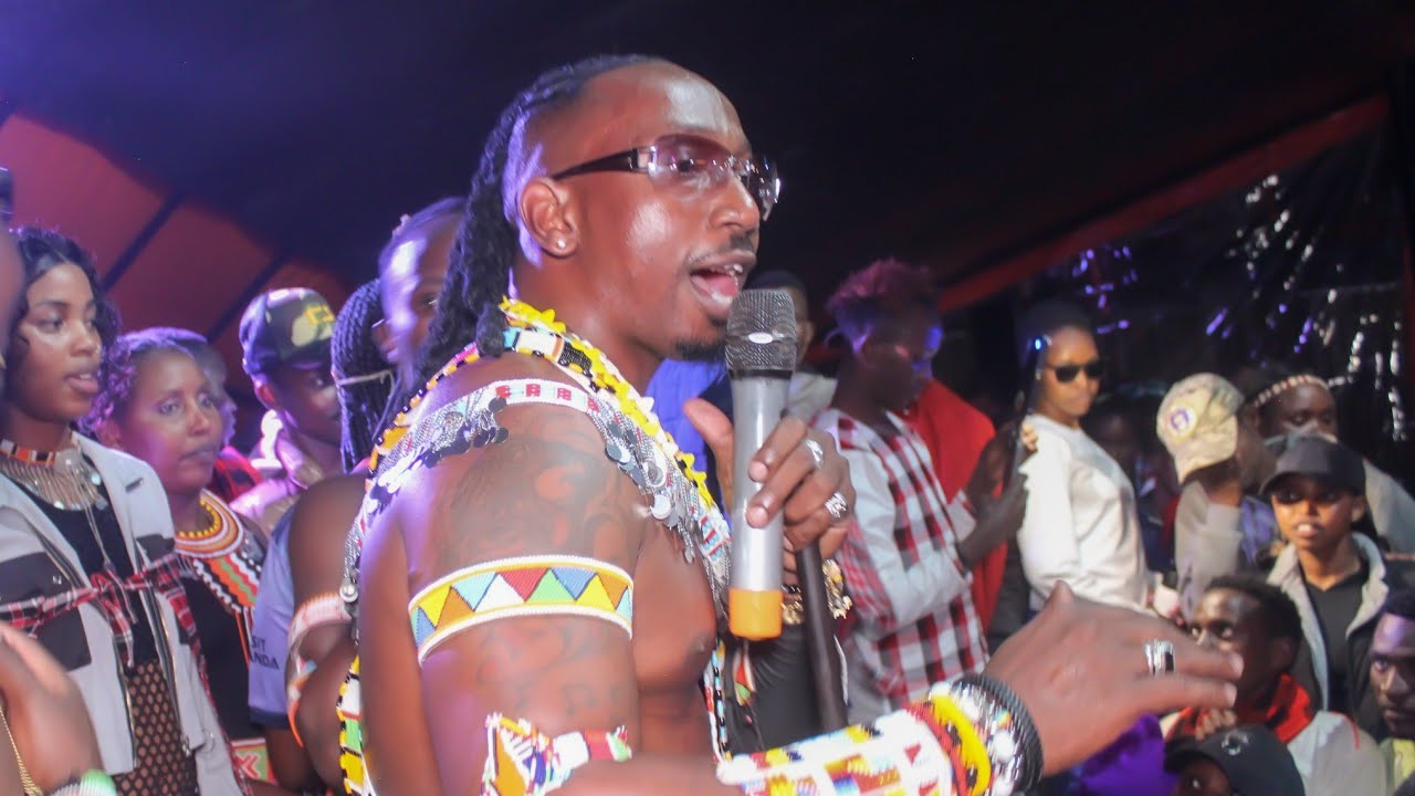 PAPA MAASAI TWO BABY MAMAS 🔥☺️ON STAGE BLESSED MAASAI LEGEND 🤪🤪🔥🎉 - YouTube