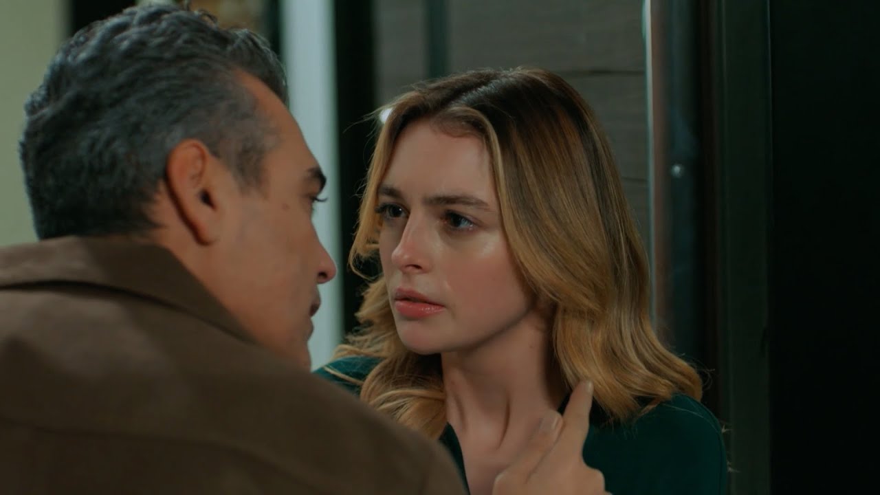 Volkan y Derin en una intensa confrontación | Traicionada | TNT Novelas - YouTube