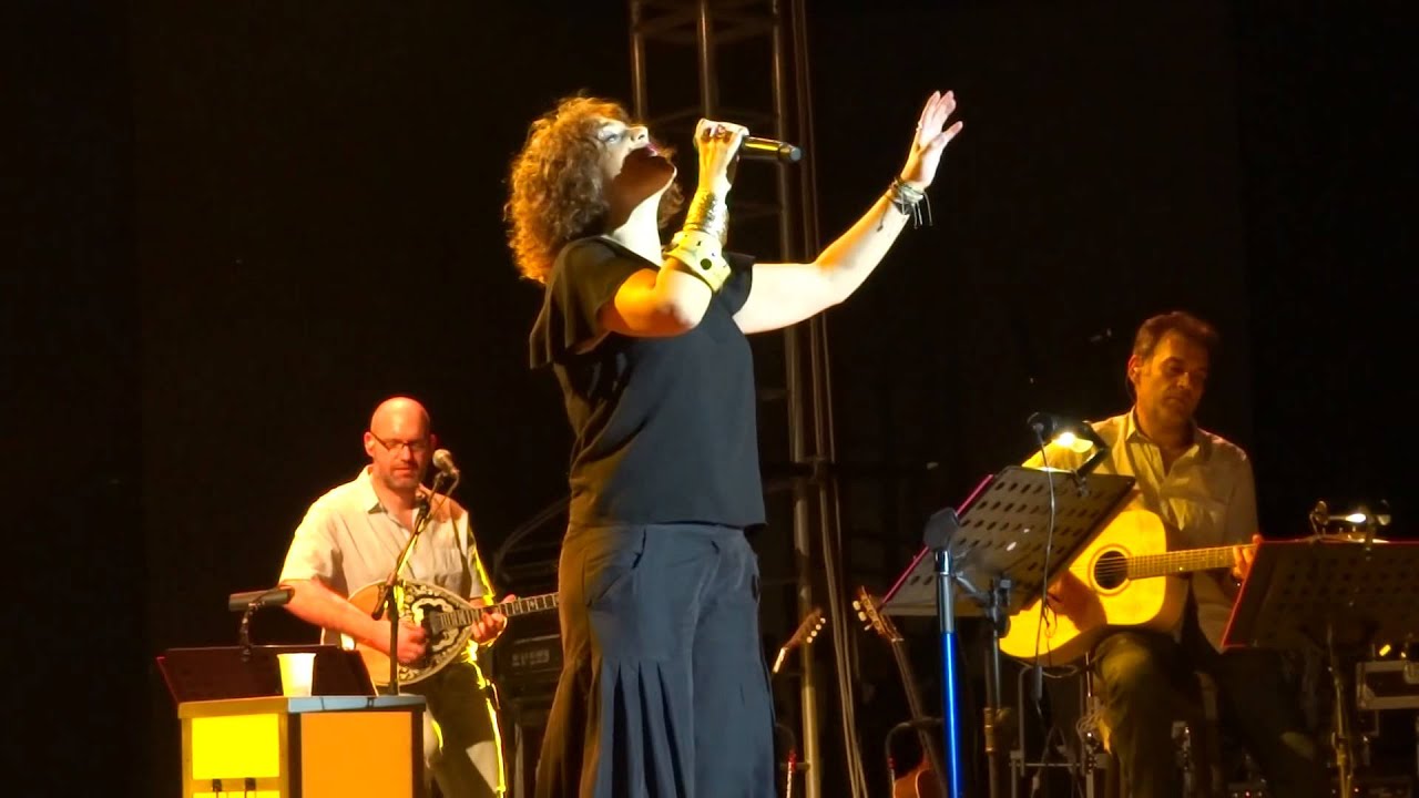 Πες πως μ' αντάμωσες - Ελεωνόρα Ζουγανέλη | @Κηποθέατρο Λάρισας 12/06 ...