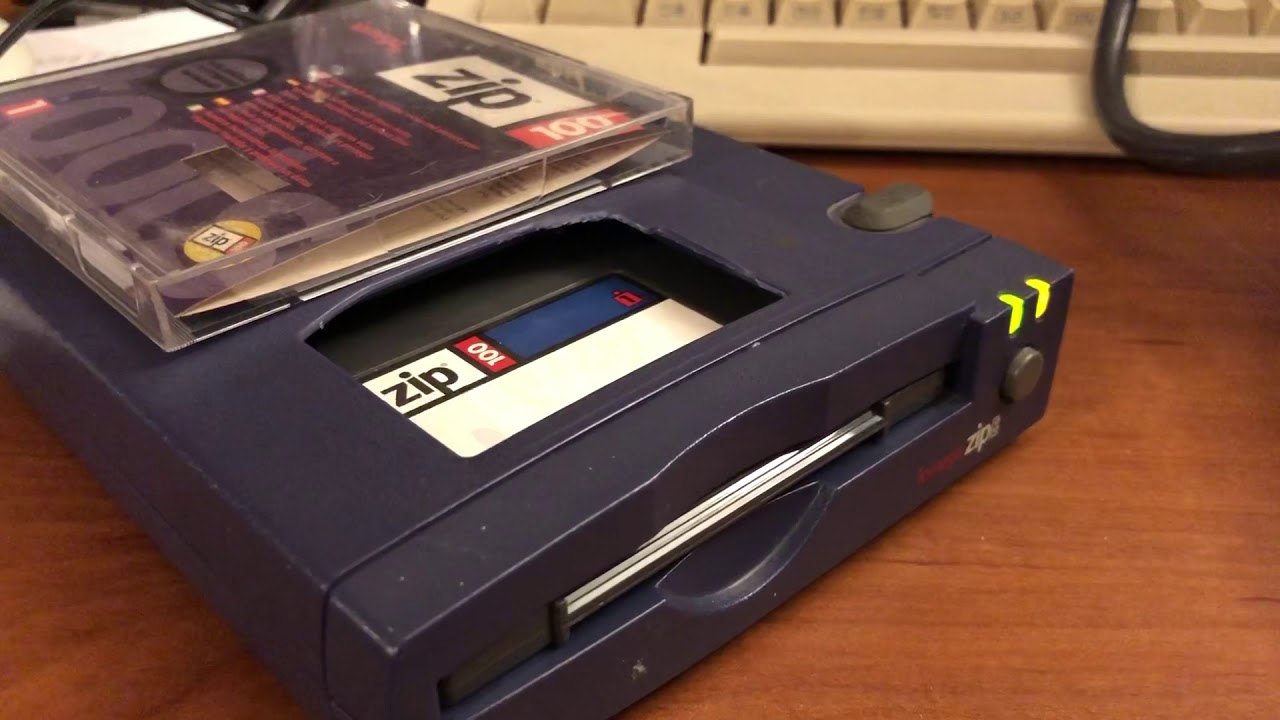 Iomega zip 100 drive... were they always this loud? - YouTube