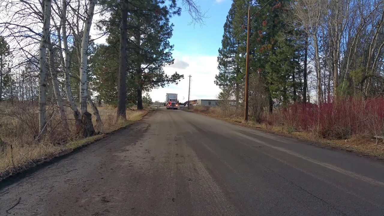 W900 Cat 8in stacks - YouTube