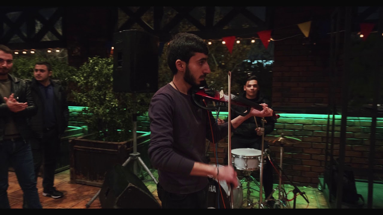 Music Battle - YouTube