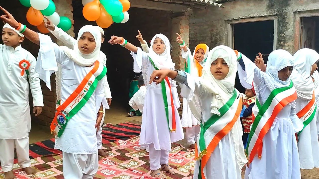 Sare Jahan Se Achcha Hindustan Hamara | Republic Day Parformece By ...