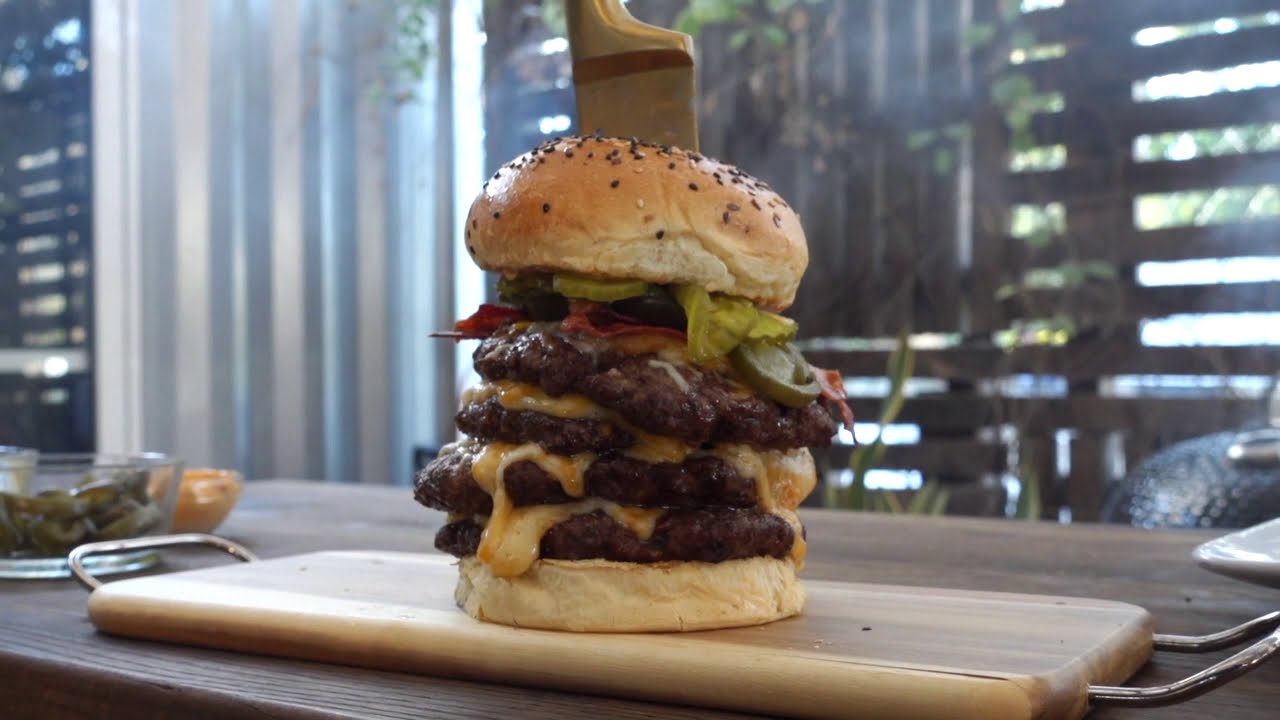 Mega Burger 4 Pisos - YouTube