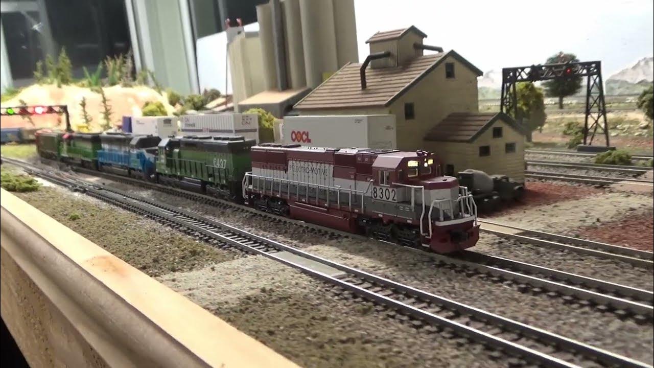 Installing an ESU LokSound 58741 decoder for N Scale Kato into an Atlas SD60 #EMDX 8302. - YouTube