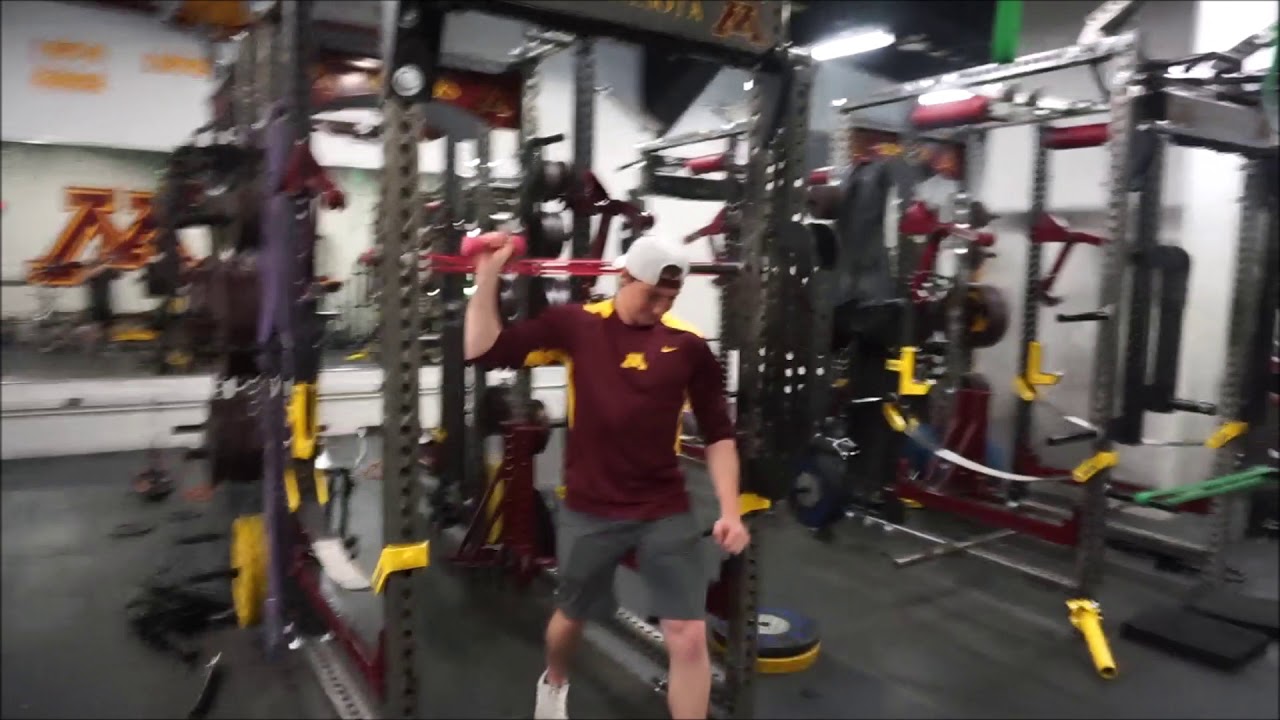 Split Stance OH External Rotation OCI Oscillatory Isometrics - YouTube