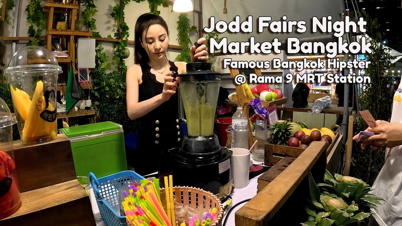 Eating Thai Street Food at Jodd Fairs Market @Rama9 MRT Station # ...