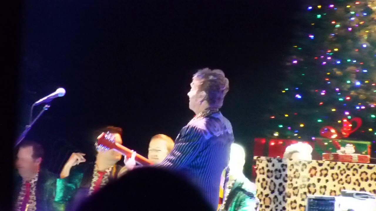 Stray Cat Strut Brian Setzer Albuquerque, NM 12-14-17 - YouTube