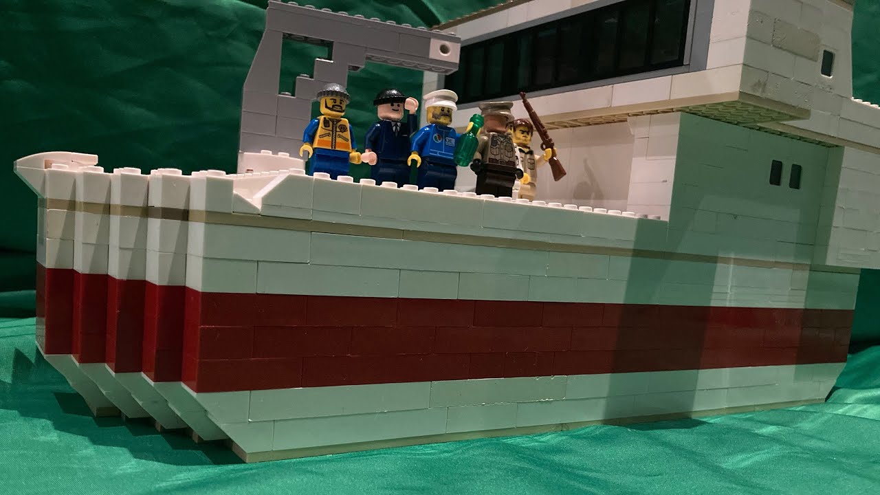 Lego boat disaster - YouTube