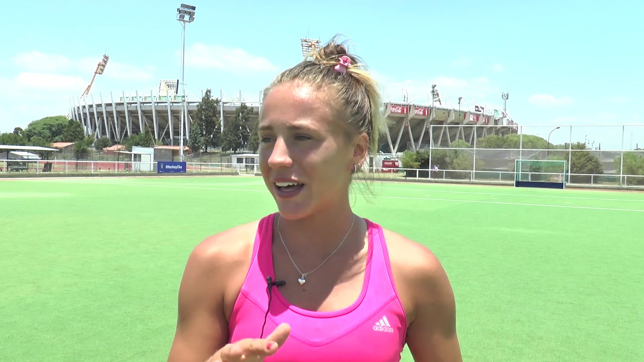 Julieta Jankunas pasó por el Kempes - YouTube