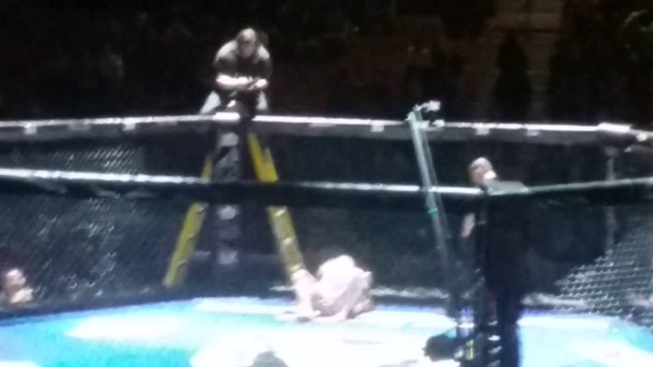 MY FIRST MMA FIGHT ROUND 2 - YouTube