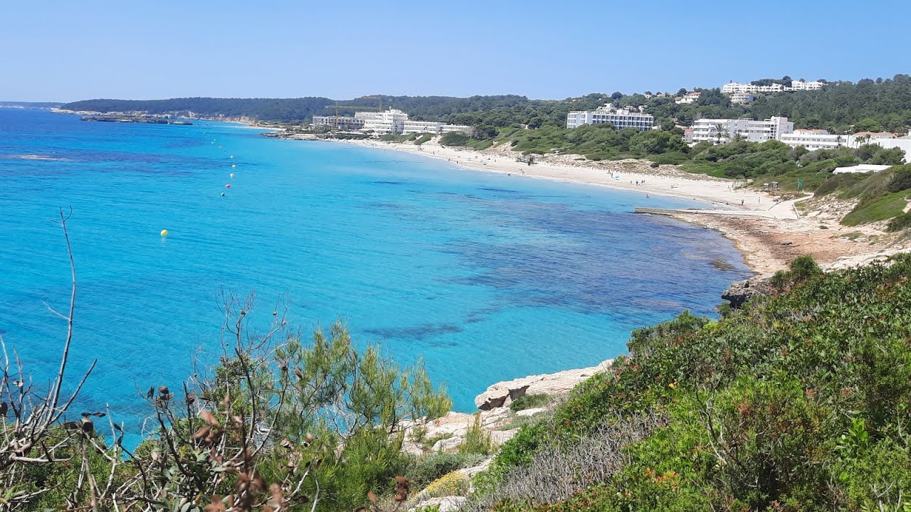 BEACH WALK Santo Tomas Beach, Menorca (may) #santotomas #beachwalk ...