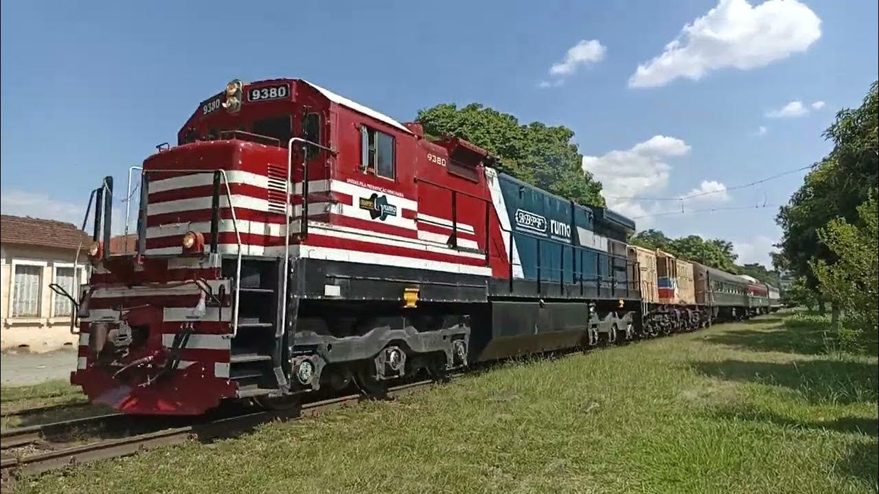 Trem de Natal da ABPF/RUMO #9380 com a locomotiva LEW #7770 em Louveira - YouTube