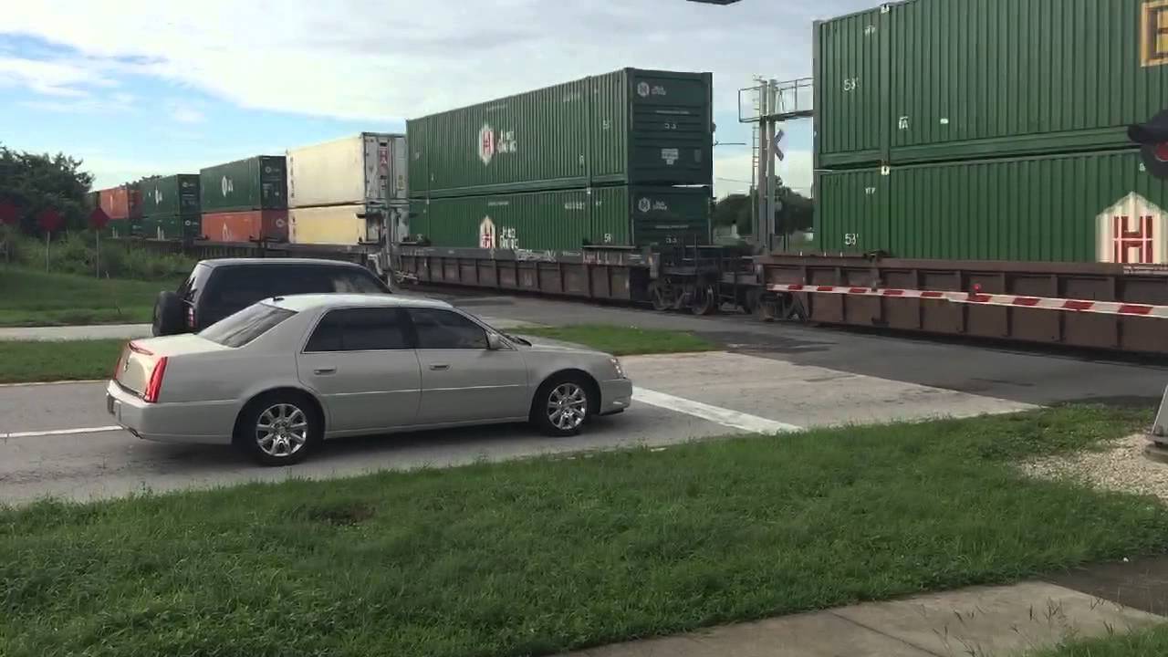 FEC TRAIN 210#1970@8:38am - YouTube