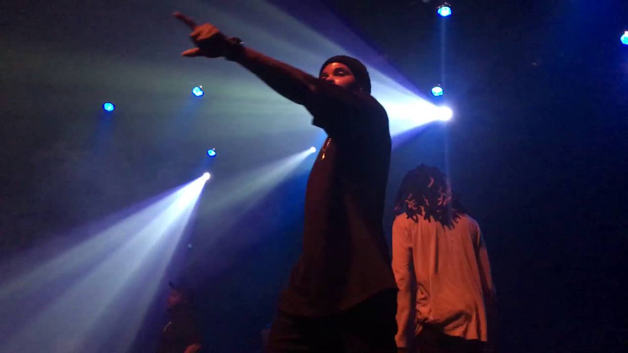 Bones "Hdmi" Live - YouTube