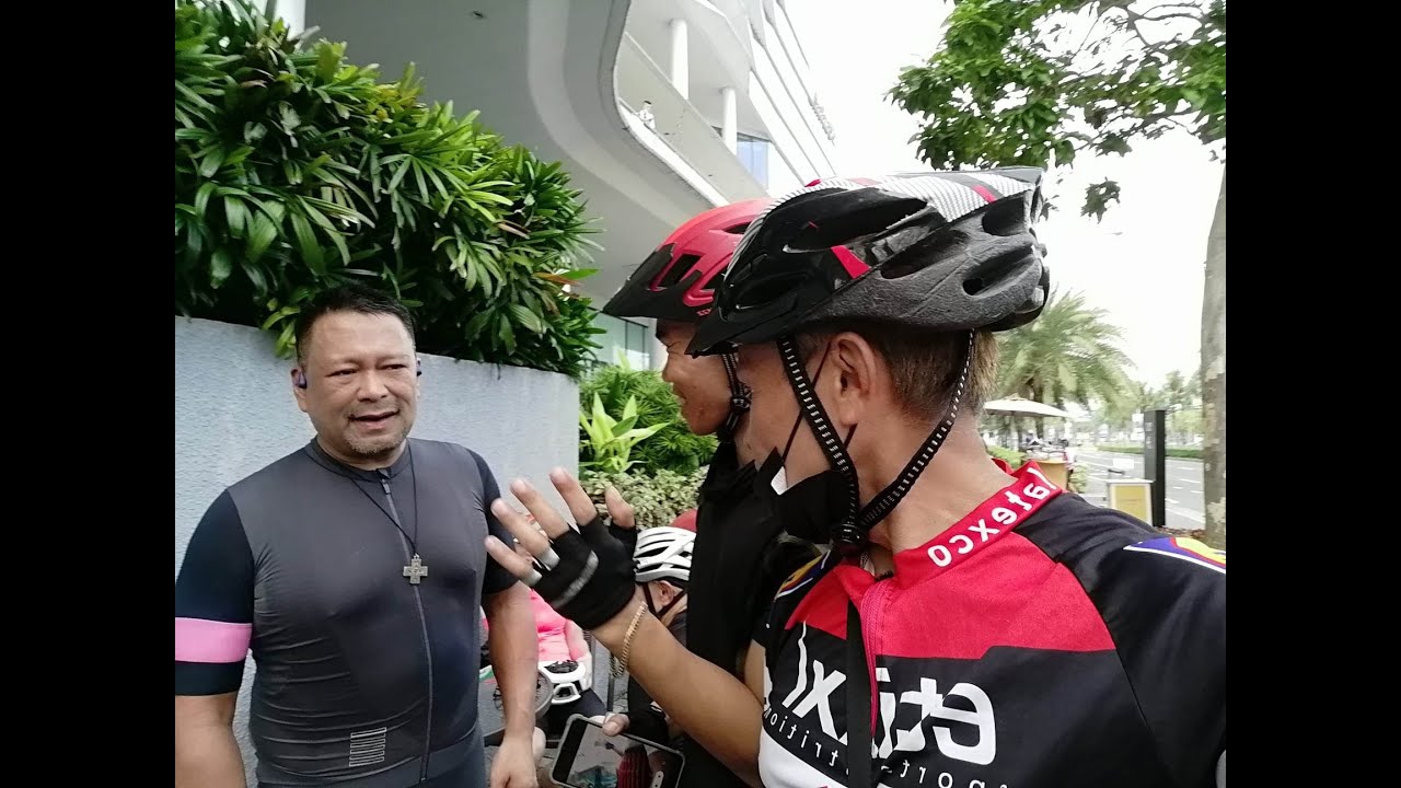 MOA LOOP (as usual) - YouTube