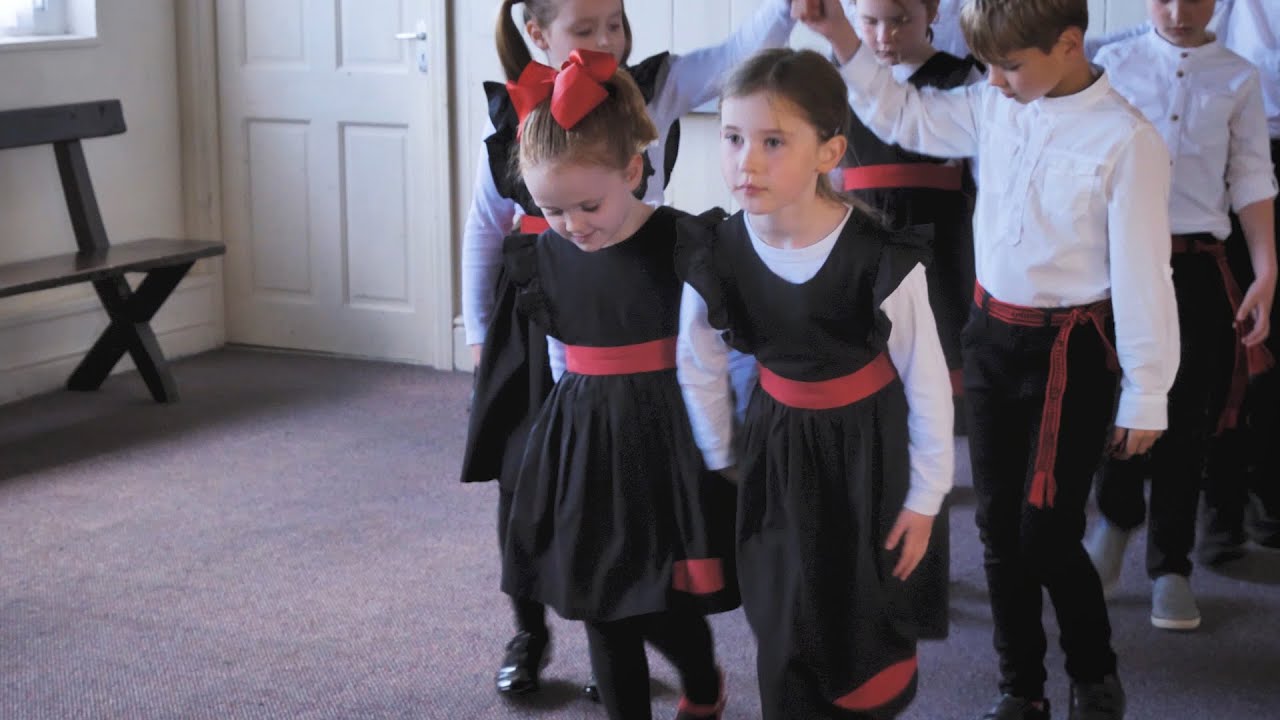 Manx Dance Lesson: Hop tu Naa - YouTube