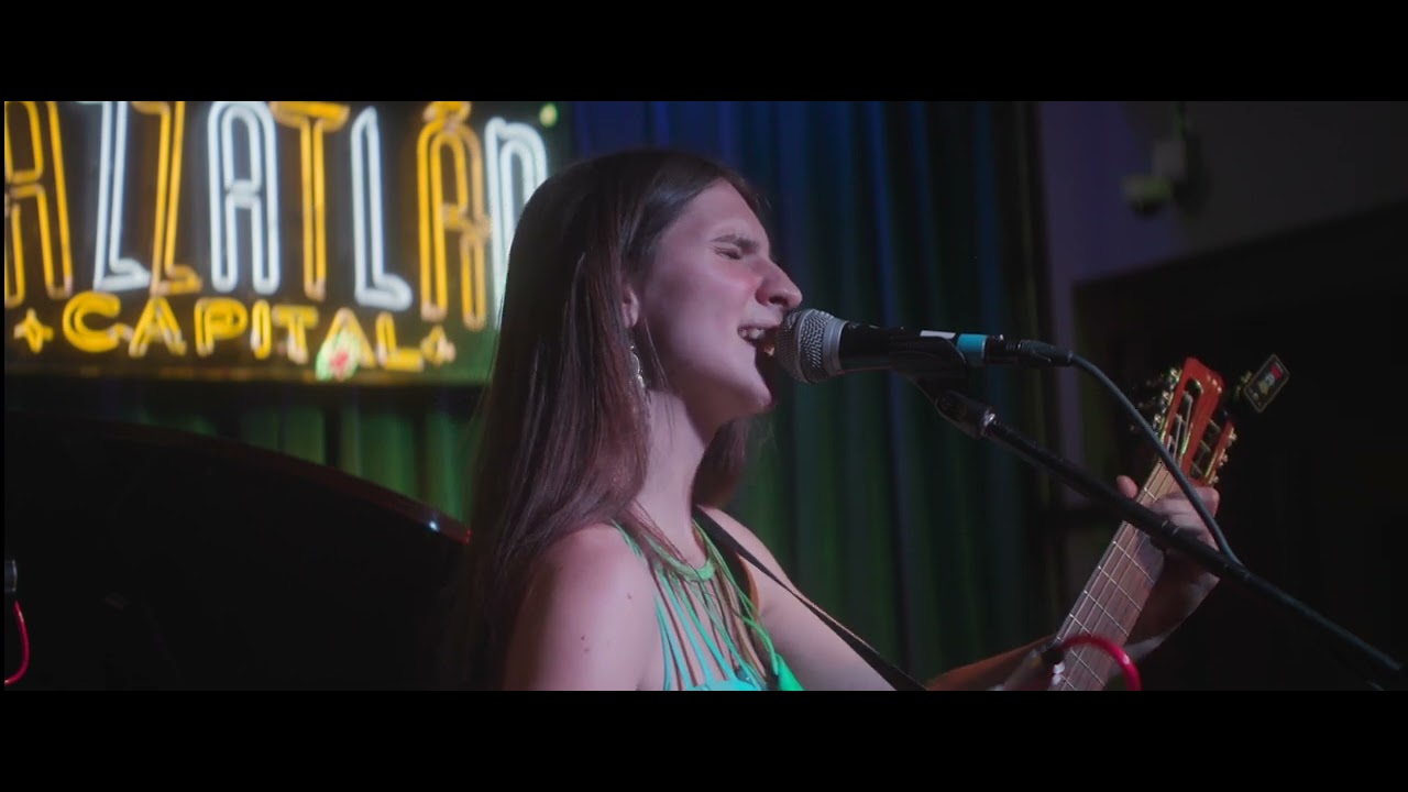La Presa No.9 (Live) - Cover by Maya Burns - YouTube