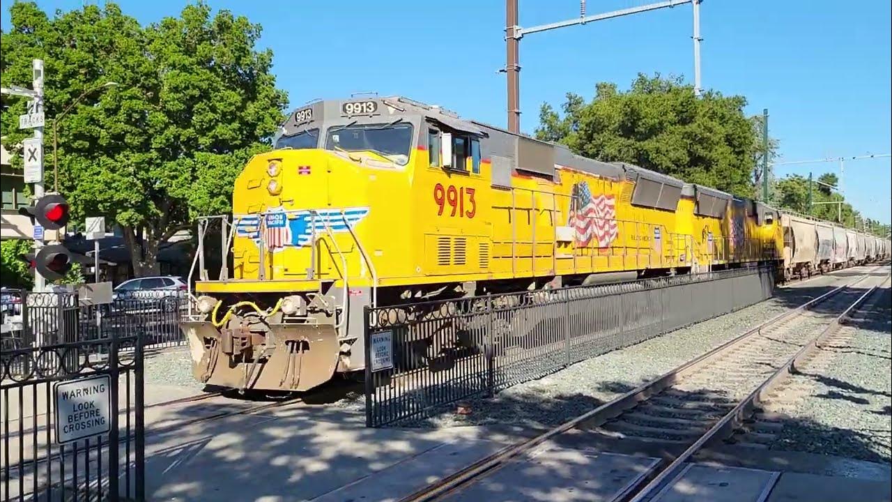 Union Pacific Through Menlo Park Station California USA - YouTube